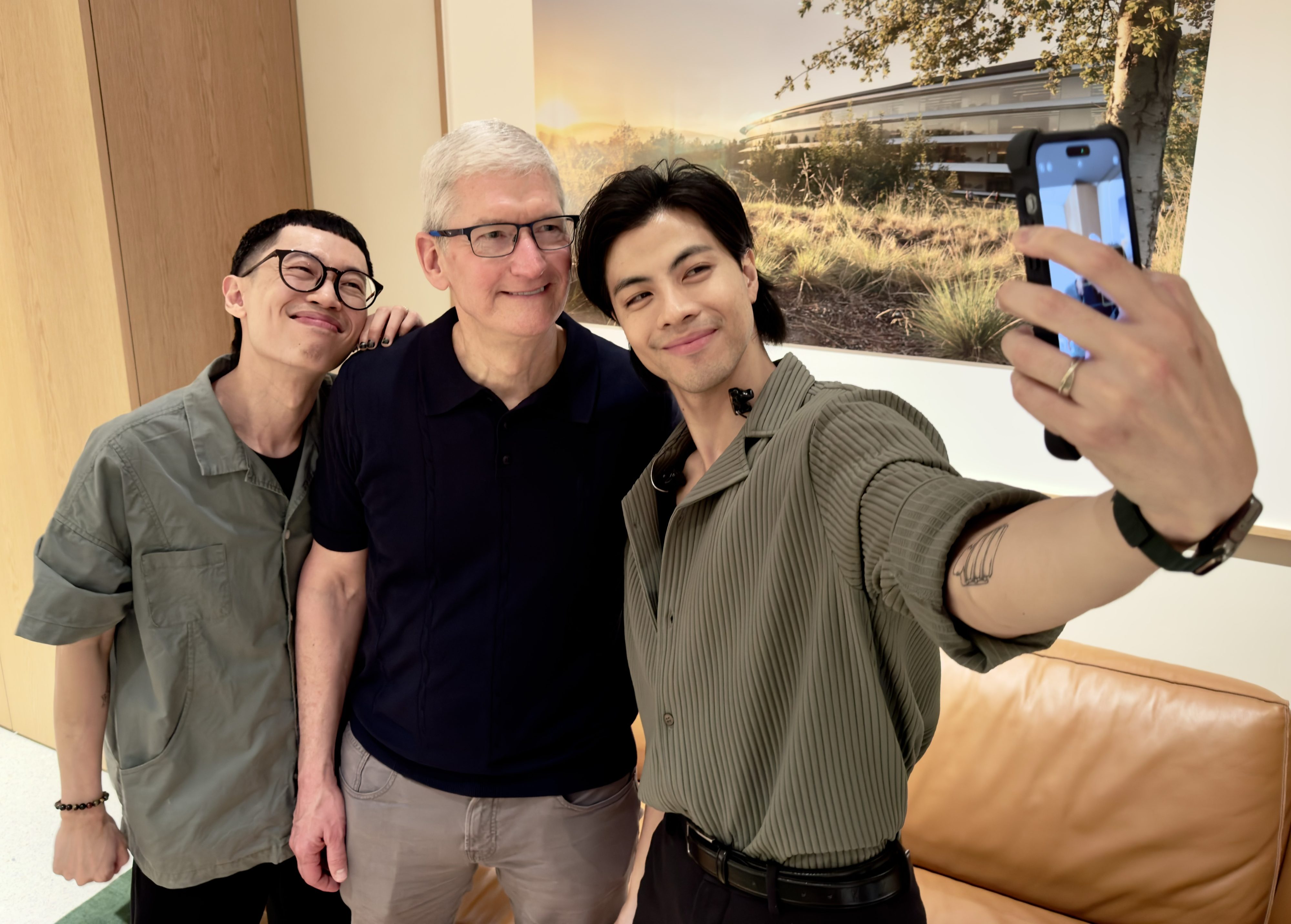 Benjamin Kheng and Evan Low on Meeting Apple CEO Tim Cook